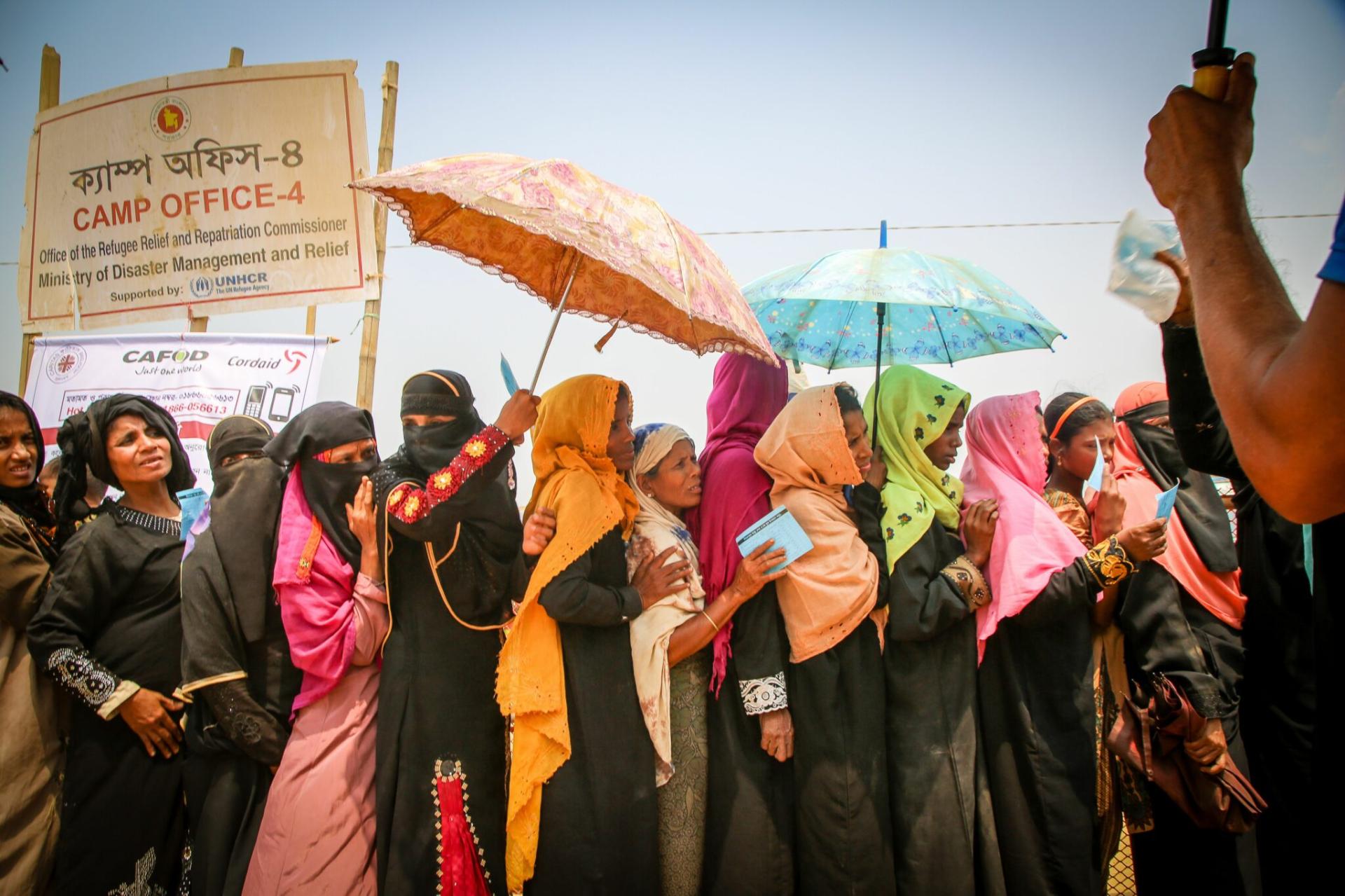 Fashion to Famine: Award winning Humanitarian photographer to tour ...