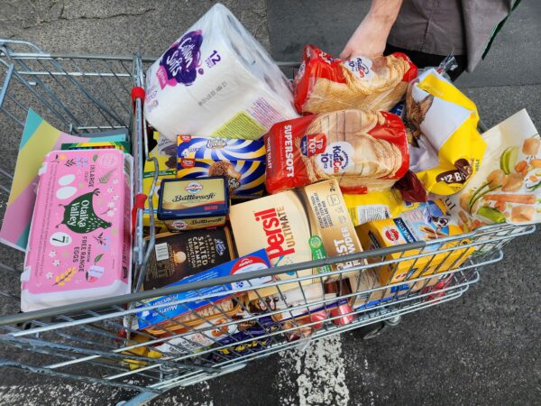 Man confronted while taking food from supermarket - Times